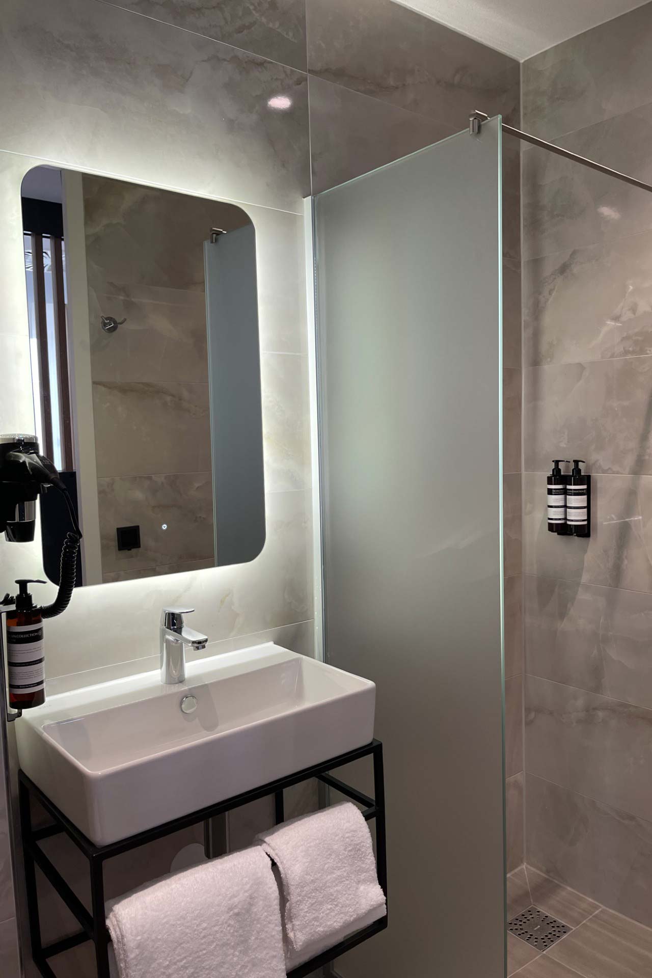 Rooms | OZO Hotels Antares Amsterdam Airport